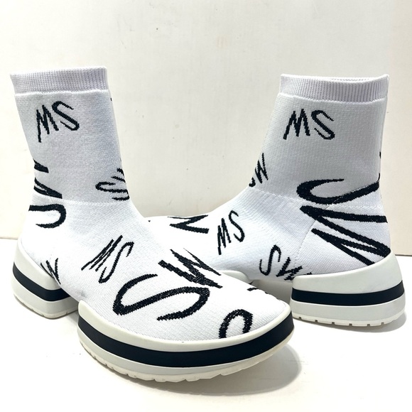 Stuart Weitzman | Shoes | Stuart Weitzman Sw62 Logo Sock Bootie 75 ...